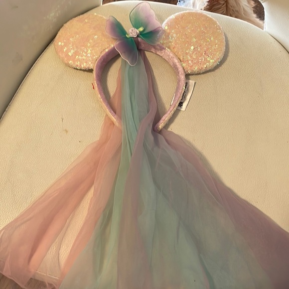 Disney | Accessories | Minnie Mouse Headband With Vail | Poshmark